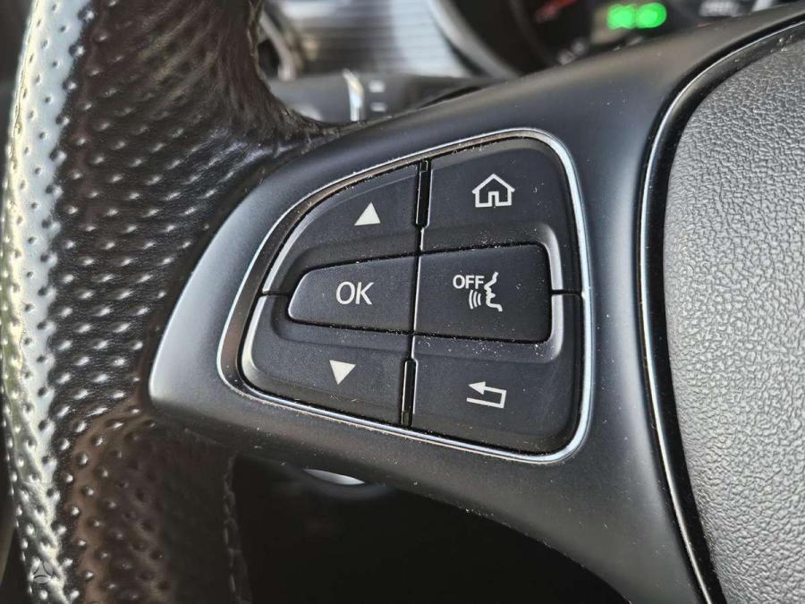 Grey Mercedes-Benz Vito V220 2020 in Riga, with an engine capacity of 1.95 L and mileage of 105 thousand km for 43950 €, photo 32 on AUTOMOTO.COM.LV