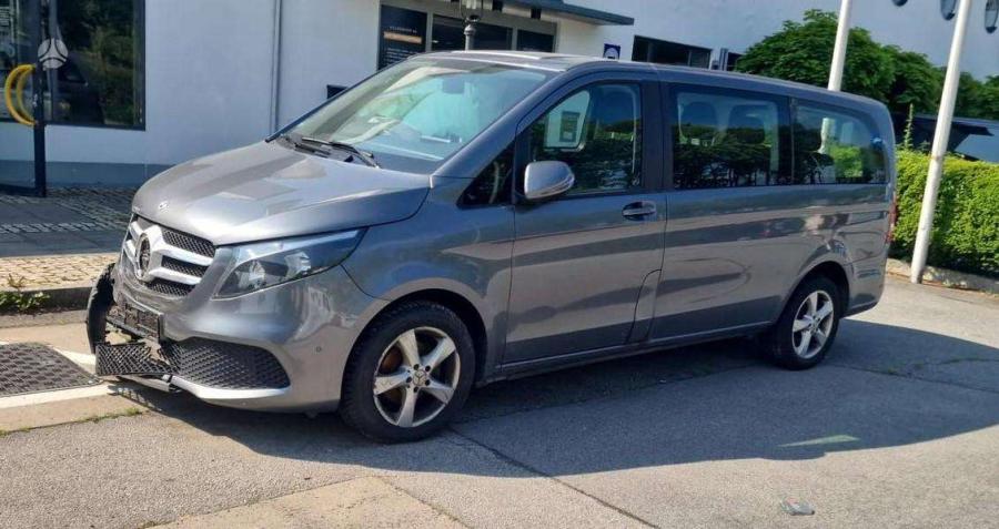 Серый Мерседес Vito V220 2022 в Каунас, объемом двигателя 1.95 л и пробегом 137 тыс. км за 23900 €, фото 1 на AUTOMOTO.COM.LV