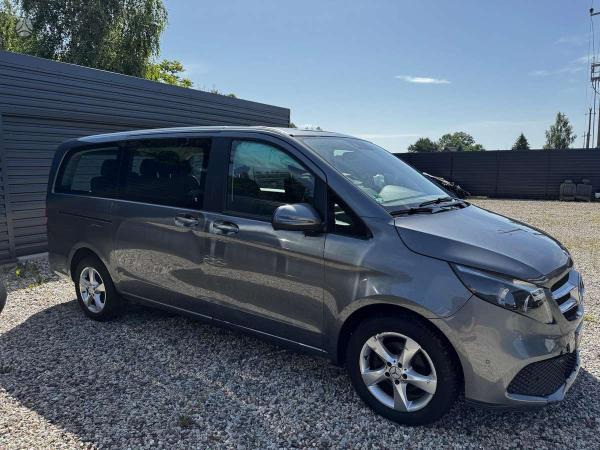 Pelēks Mercedes-Benz Vito V220 2022 Kauņa, ar dzinēja tilpumu 1.95 L un nobraukumu 137 tūkst. km par 23500 €, foto 4 vietnē AUTOMOTO.COM.LV