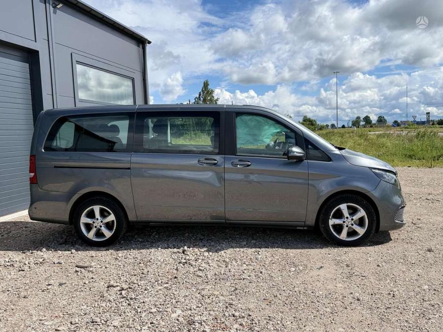 Grey Mercedes-Benz Vito V220 2022 in Kaunas, with an engine capacity of 1.95 L and mileage of 137 thousand km for 21800 €, photo 7 on AUTOMOTO.COM.LV