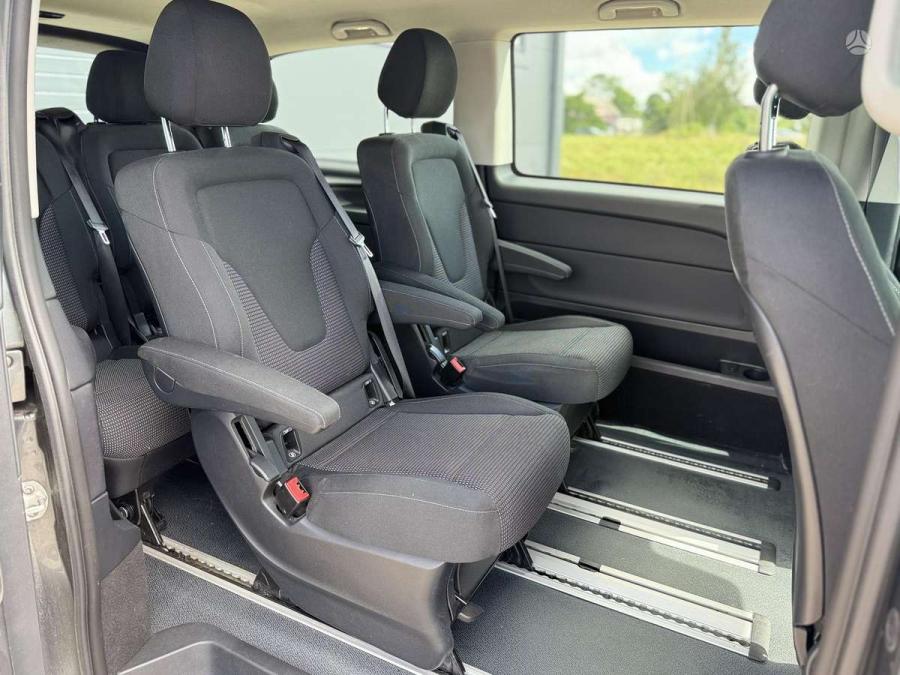 Grey Mercedes-Benz Vito V220 2022 in Kaunas, with an engine capacity of 1.95 L and mileage of 137 thousand km for 21800 €, photo 11 on AUTOMOTO.COM.LV
