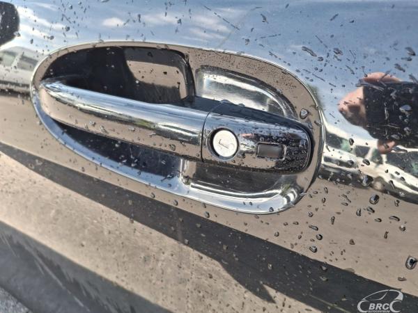 Mercedes-Benz Vito V220 2015 Viļņa, ar dzinēja tilpumu 2.14 L un nobraukumu 572 tūkst. km par 18900 €, foto 5 vietnē AUTOMOTO.COM.LV
