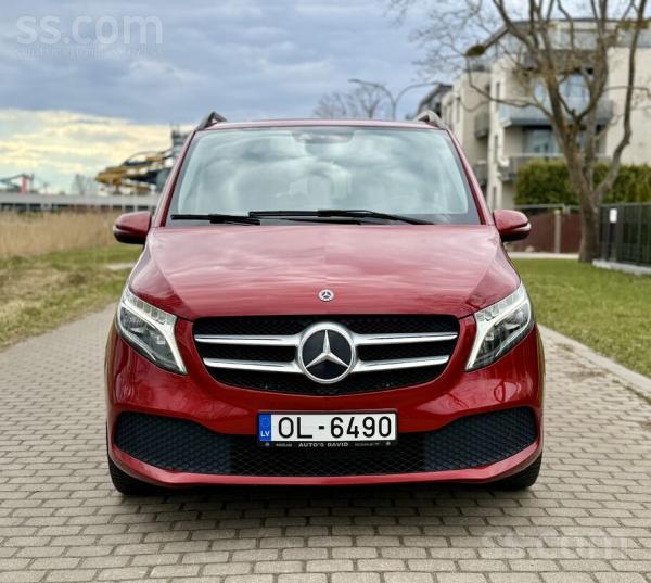 Red Mercedes-Benz Vito V220 2020 in Jurmala, with an engine capacity of 2.00 L and mileage of 0 thousand km for 26900 €, photo 5 on AUTOMOTO.COM.LV
