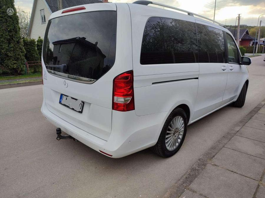 White Mercedes-Benz Vito V220 2018 in Alytus, with an engine capacity of 2.14 L and mileage of 324 thousand km for 24950 €, photo 4 on AUTOMOTO.COM.LV