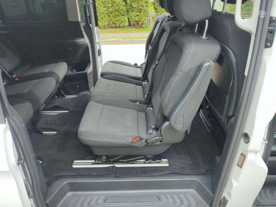 White Mercedes-Benz Vito V220 2018 in Alytus, with an engine capacity of 2.14 L and mileage of 324 thousand km for 24950 €, photo 13 on AUTOMOTO.COM.LV