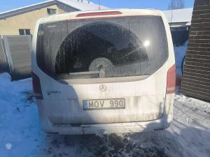 White Mercedes-Benz Vito V220 2019 in Vilnius, with an engine capacity of 2.14 L and mileage of 231 thousand km for 36300 €, photo 5 on AUTOMOTO.COM.LV
