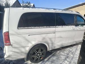 White Mercedes-Benz Vito V220 2019 in Vilnius, with an engine capacity of 2.14 L and mileage of 231 thousand km for 36300 €, photo 7 on AUTOMOTO.COM.LV