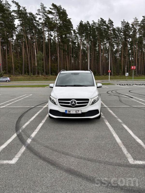 Белый Мерседес Vito V220 2020 в Рига, объемом двигателя 2.00 л и пробегом 101 тыс. км за 34999 €, фото 2 на AUTOMOTO.COM.LV