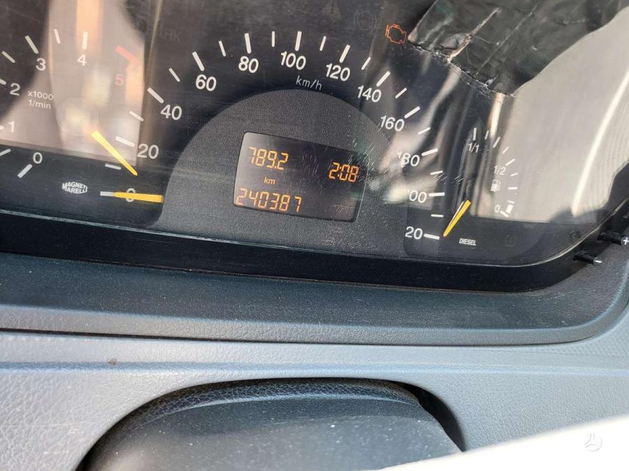 Белый Мерседес Вито 2004 в Алитус, объемом двигателя 0.00 л и пробегом 240 тыс. км за 3850 €, фото 18 на AUTOMOTO.COM.LV