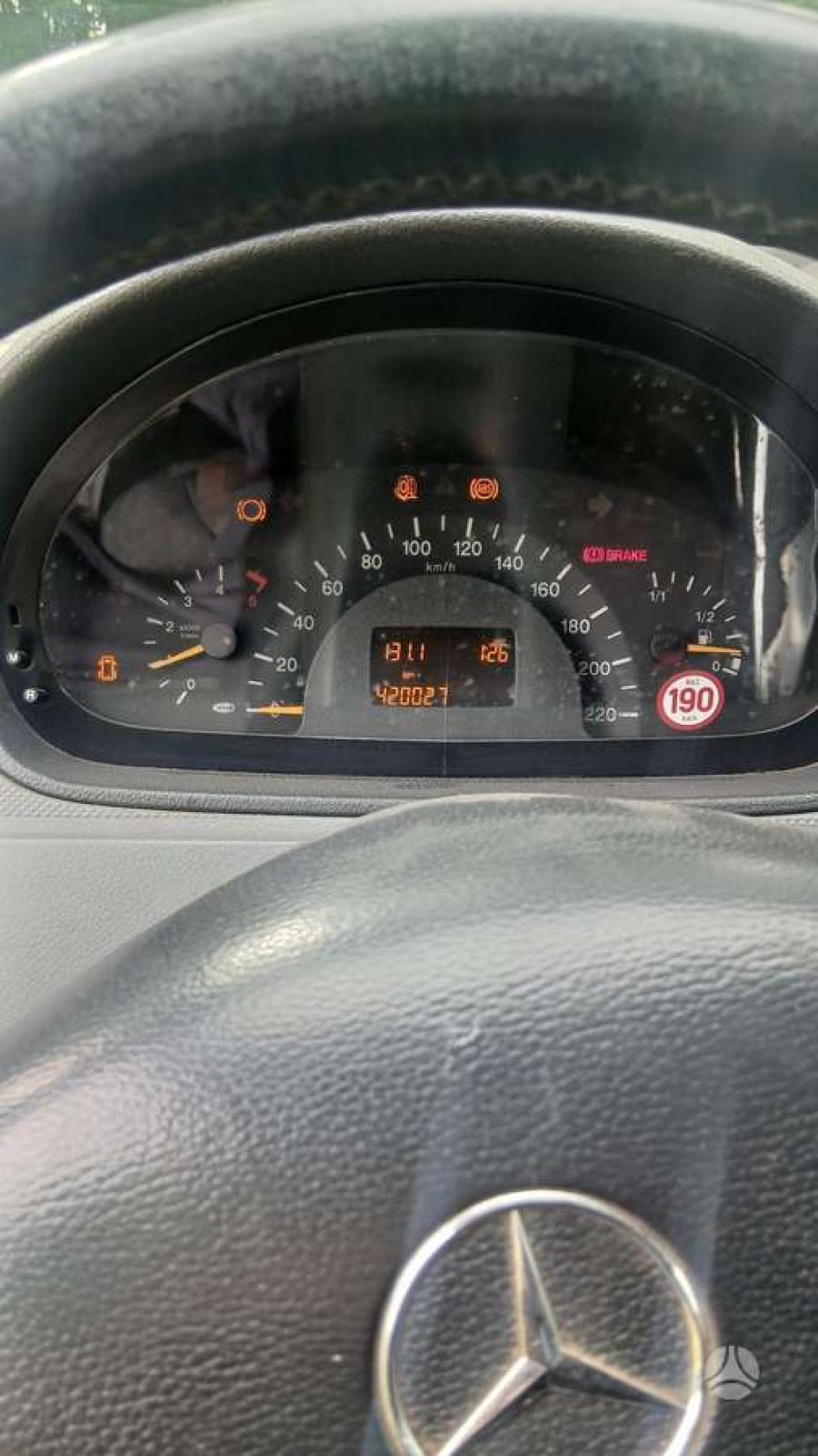 Balts Mercedes-Benz Vito 2005 Kauņa, ar dzinēja tilpumu 2.20 L un nobraukumu 420 tūkst. km par 1750 €, foto 7 vietnē AUTOMOTO.COM.LV