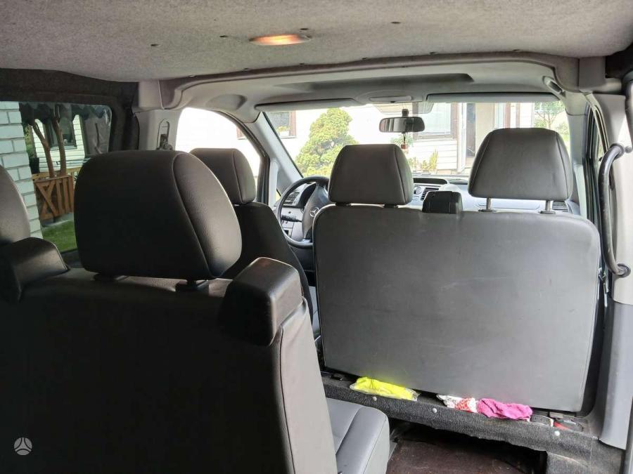 White Mercedes-Benz Vito 2006 in Kaunas, with an engine capacity of 2.15 L and mileage of 370 thousand km for 2900 €, photo 1 on AUTOMOTO.COM.LV