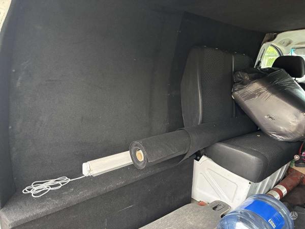 White Mercedes-Benz Vito 2008 in Klaipeda, with an engine capacity of 2.20 L and mileage of 347 thousand km for 3999 €, photo 2 on AUTOMOTO.COM.LV