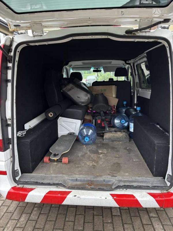 White Mercedes-Benz Vito 2008 in Klaipeda, with an engine capacity of 2.20 L and mileage of 347 thousand km for 3999 €, photo 4 on AUTOMOTO.COM.LV