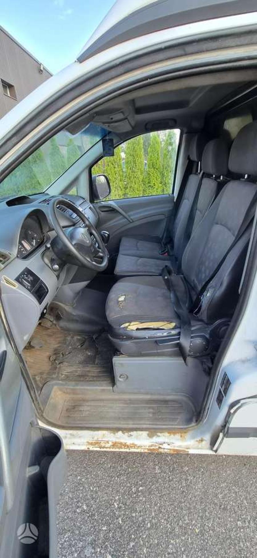 Balts Mercedes-Benz Vito 2008 Viļņa, ar dzinēja tilpumu 2.15 L un nobraukumu 467 tūkst. km par 2000 €, foto 13 vietnē AUTOMOTO.COM.LV