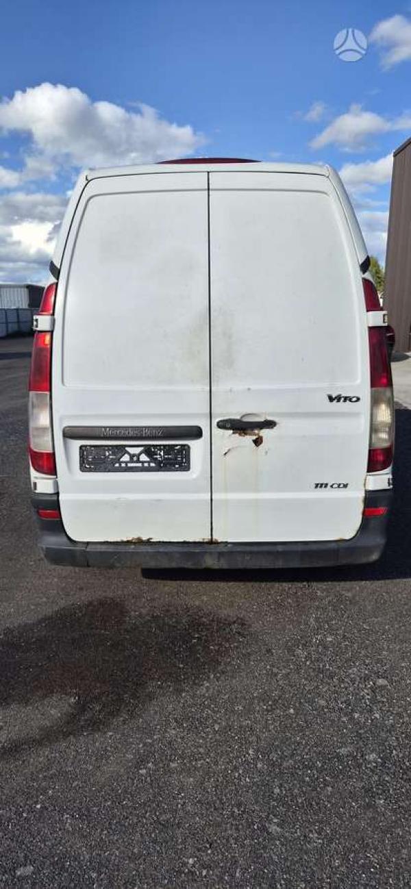 Balts Mercedes-Benz Vito 2008 Viļņa, ar dzinēja tilpumu 2.15 L un nobraukumu 467 tūkst. km par 1900 €, foto 4 vietnē AUTOMOTO.COM.LV