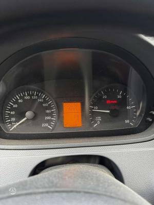 White Mercedes-Benz Vito 2008 in Vilnius, with an engine capacity of 2.15 L and mileage of 205 thousand km for 3200 €, photo 9 on AUTOMOTO.COM.LV
