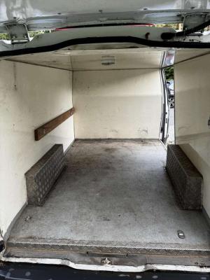 White Mercedes-Benz Vito 2008 in Vilnius, with an engine capacity of 2.15 L and mileage of 205 thousand km for 3200 €, photo 10 on AUTOMOTO.COM.LV