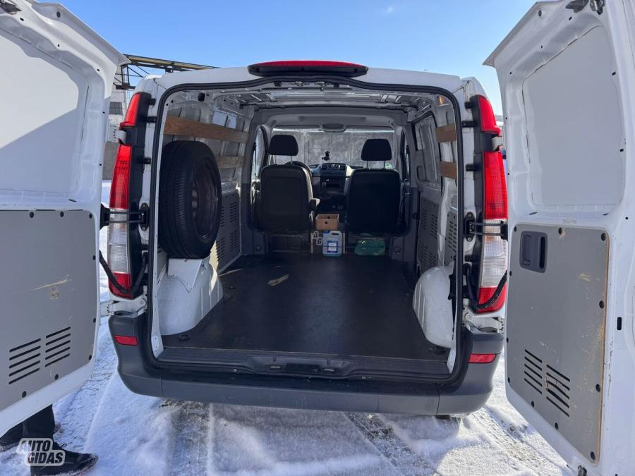 White Mercedes-Benz Vito 2010 in Panevezys, with an engine capacity of 2.10 L and mileage of 260 thousand km for 4200 €, photo 7 on AUTOMOTO.COM.LV
