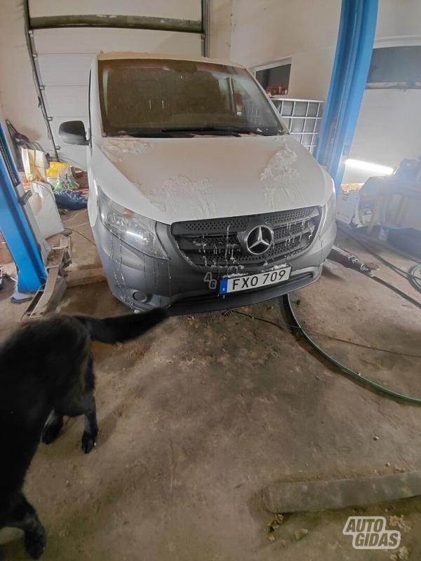 White Mercedes-Benz Vito 2015 in Alytus, with an engine capacity of 1.60 L and mileage of 250 thousand km for 7000 €, photo 9 on AUTOMOTO.COM.LV