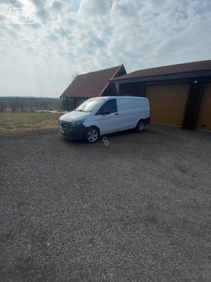 Balts Mercedes-Benz Vito 2015 Alīta, ar dzinēja tilpumu 1.60 L un nobraukumu 255 tūkst. km par 7300 €, foto  vietnē AUTOMOTO.COM.LV