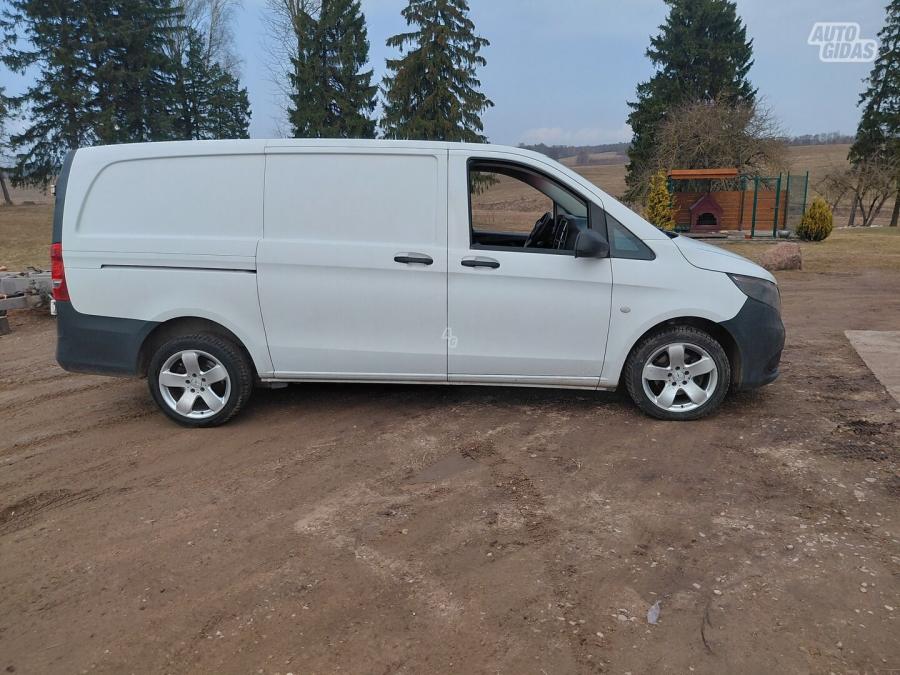 Balts Mercedes-Benz Vito 2015 Alīta, ar dzinēja tilpumu 1.60 L un nobraukumu 250 tūkst. km par 6550 €, foto 1 vietnē AUTOMOTO.COM.LV