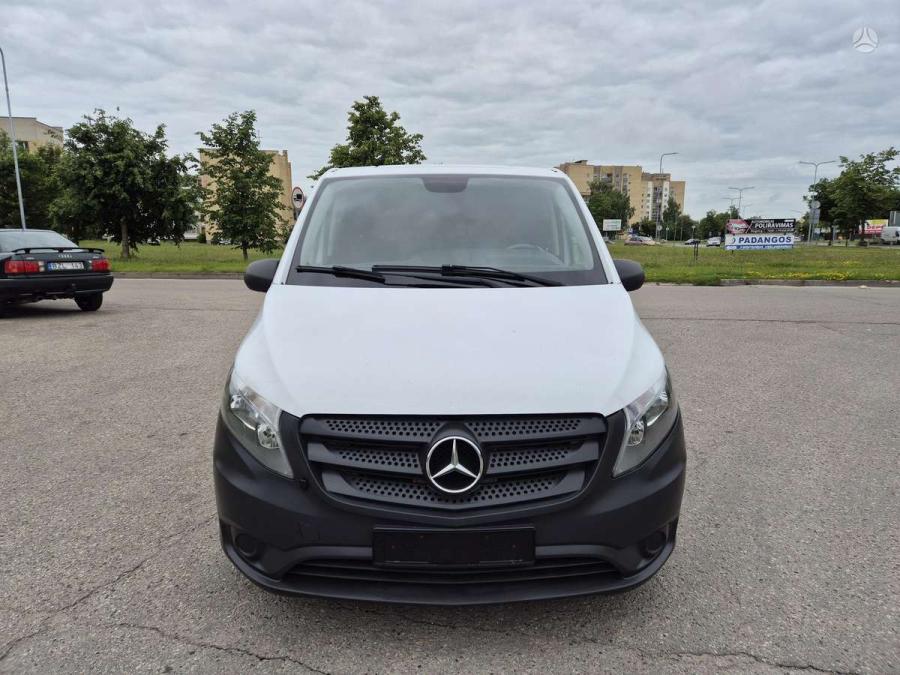 White Mercedes-Benz Vito 2015 in Panevezys, with an engine capacity of 1.60 L and mileage of 255 thousand km for 5600 €, photo 8 on AUTOMOTO.COM.LV