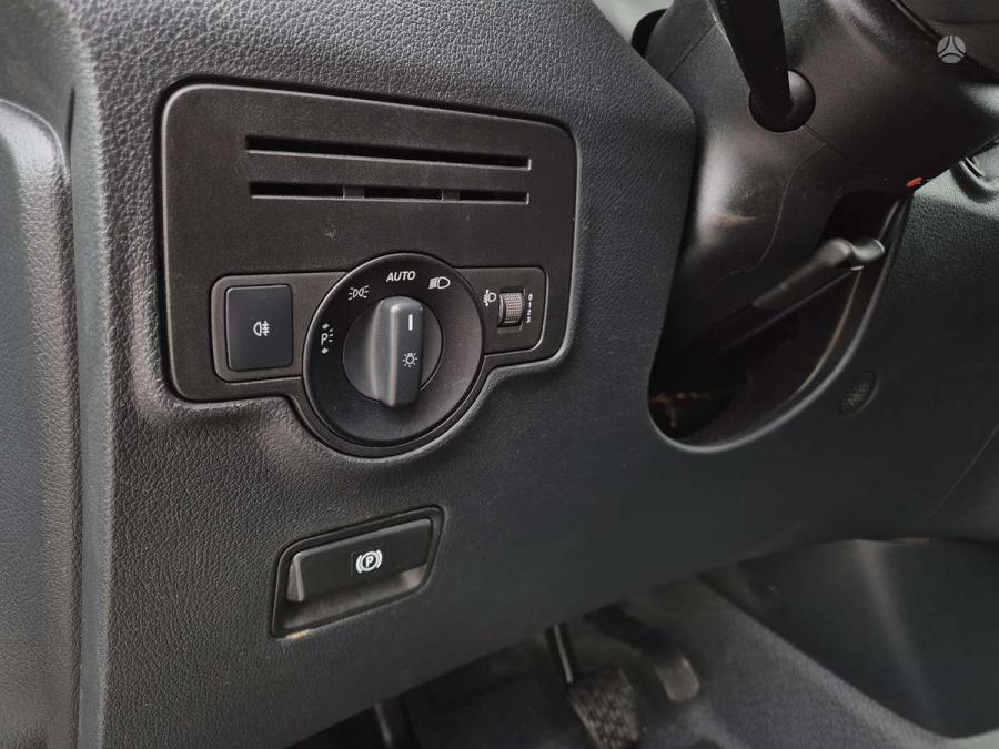 White Mercedes-Benz Vito 2015 in Panevezys, with an engine capacity of 1.60 L and mileage of 255 thousand km for 5600 €, photo 19 on AUTOMOTO.COM.LV