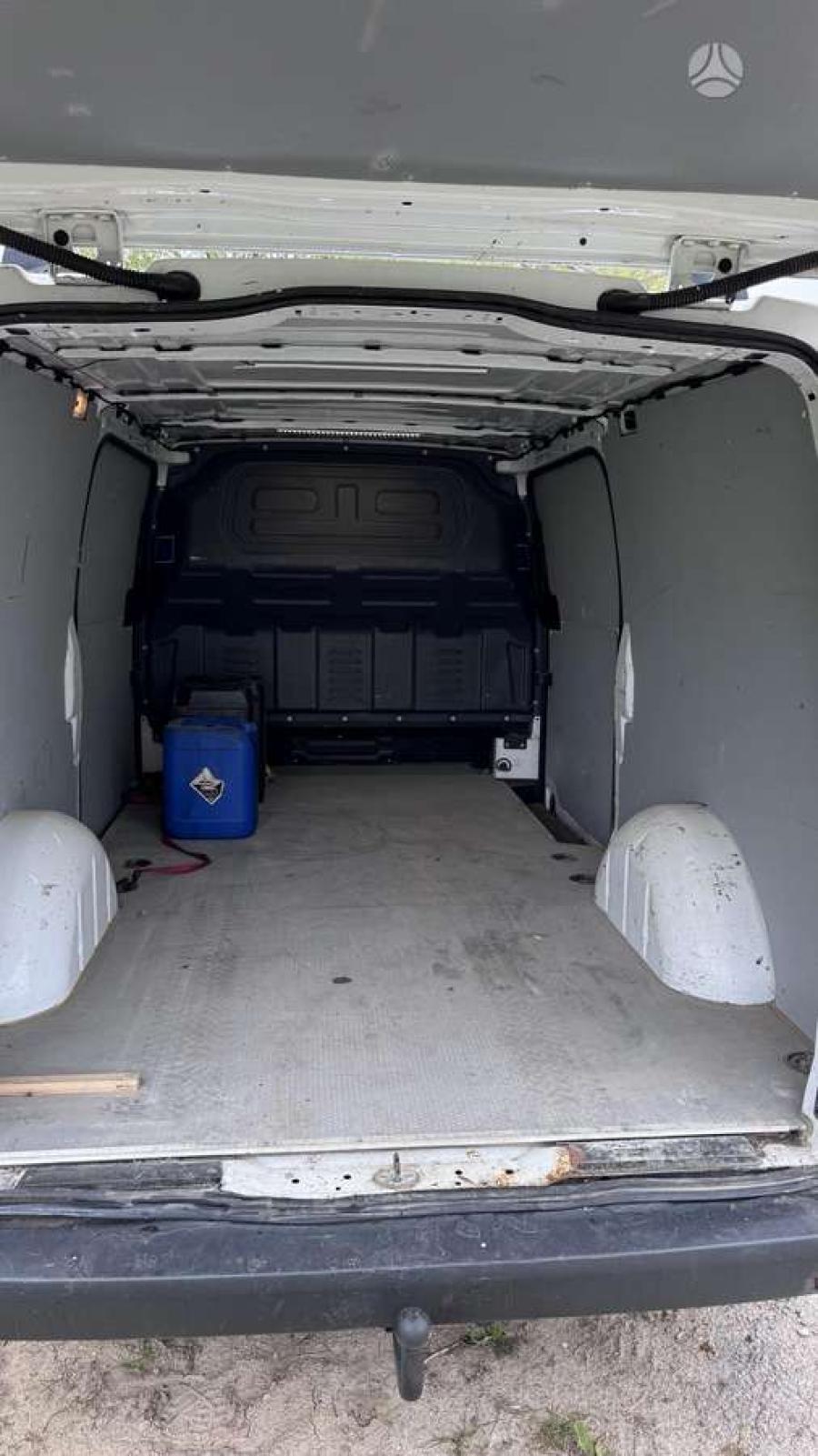 Balts Mercedes-Benz Vito 2016 Šilutė, ar dzinēja tilpumu 1.60 L un nobraukumu 233 tūkst. km par 6600 €, foto 6 vietnē AUTOMOTO.COM.LV