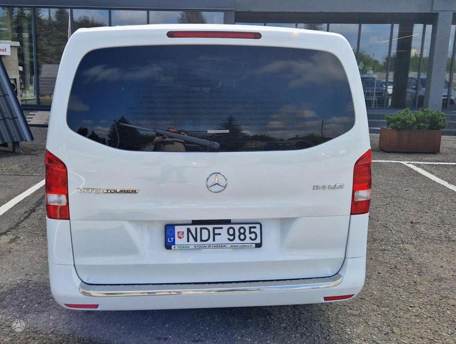 White Mercedes-Benz Vito 2017 in Marijampole, with an engine capacity of 2.14 L and mileage of 279 thousand km for 14600 €, photo 6 on AUTOMOTO.COM.LV