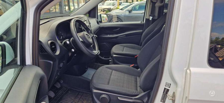 White Mercedes-Benz Vito 2017 in Marijampole, with an engine capacity of 2.14 L and mileage of 279 thousand km for 14600 €, photo 9 on AUTOMOTO.COM.LV