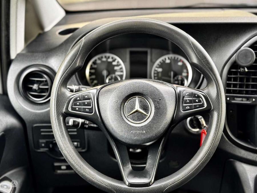 White Mercedes-Benz Vito 2017 in Klaipeda, with an engine capacity of 1.60 L and mileage of 156 thousand km for 11750 €, photo 11 on AUTOMOTO.COM.LV