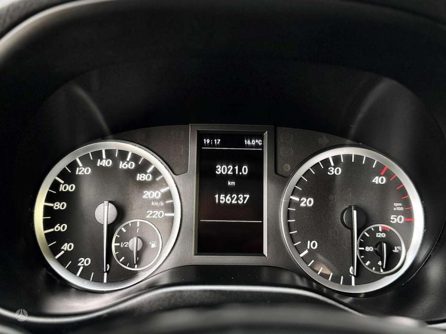 White Mercedes-Benz Vito 2017 in Klaipeda, with an engine capacity of 1.60 L and mileage of 156 thousand km for 11750 €, photo 15 on AUTOMOTO.COM.LV