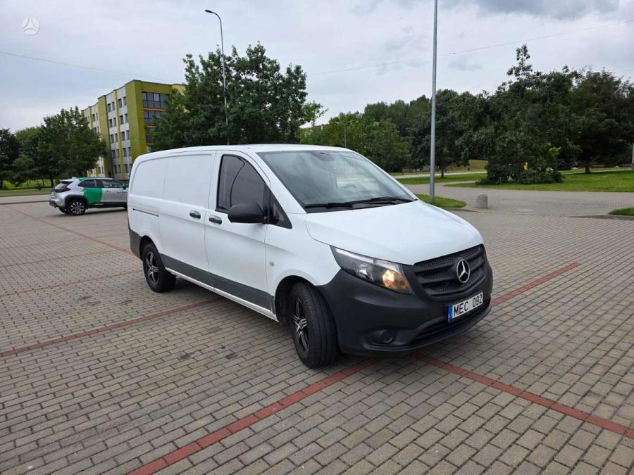 Balts Mercedes-Benz Vito 2018 Kauņa, ar dzinēja tilpumu 1.60 L un nobraukumu 346 tūkst. km par 6450 €, foto 3 vietnē AUTOMOTO.COM.LV