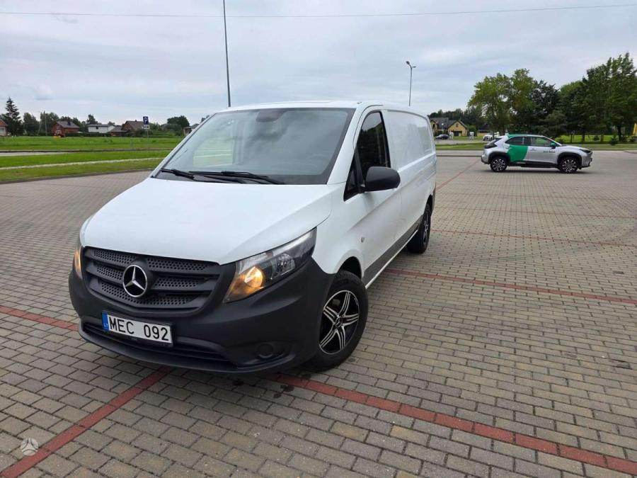 Balts Mercedes-Benz Vito 2018 Kauņa, ar dzinēja tilpumu 1.60 L un nobraukumu 346 tūkst. km par 6450 €, foto 4 vietnē AUTOMOTO.COM.LV