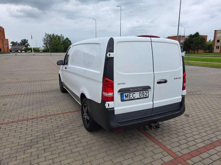 Balts Mercedes-Benz Vito 2018 Kauņa, ar dzinēja tilpumu 1.60 L un nobraukumu 346 tūkst. km par 6450 €, foto 7 vietnē AUTOMOTO.COM.LV