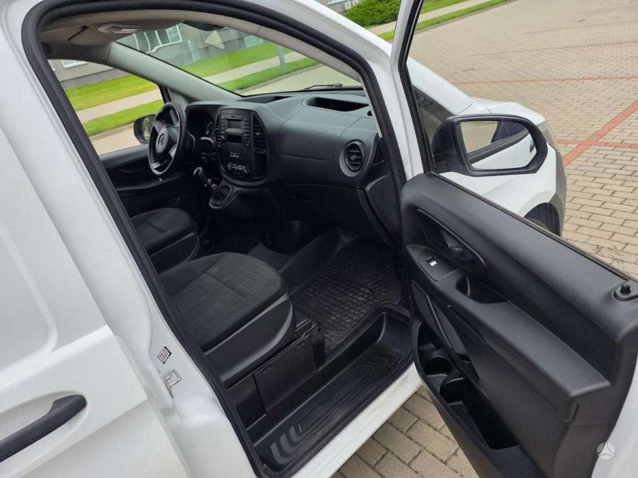 Balts Mercedes-Benz Vito 2018 Kauņa, ar dzinēja tilpumu 1.60 L un nobraukumu 346 tūkst. km par 6450 €, foto 20 vietnē AUTOMOTO.COM.LV