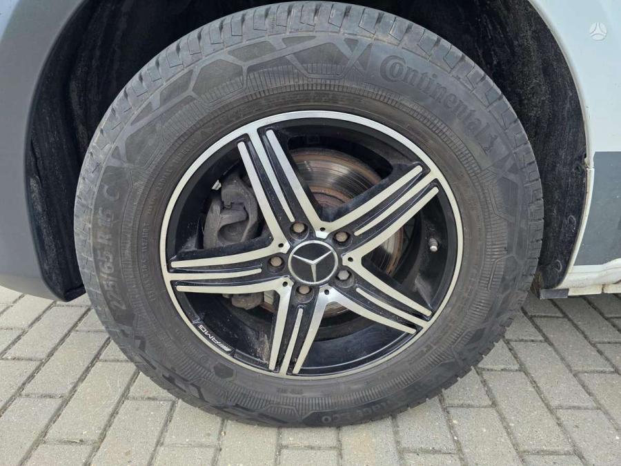Balts Mercedes-Benz Vito 2018 Kauņa, ar dzinēja tilpumu 1.60 L un nobraukumu 346 tūkst. km par 6450 €, foto 24 vietnē AUTOMOTO.COM.LV