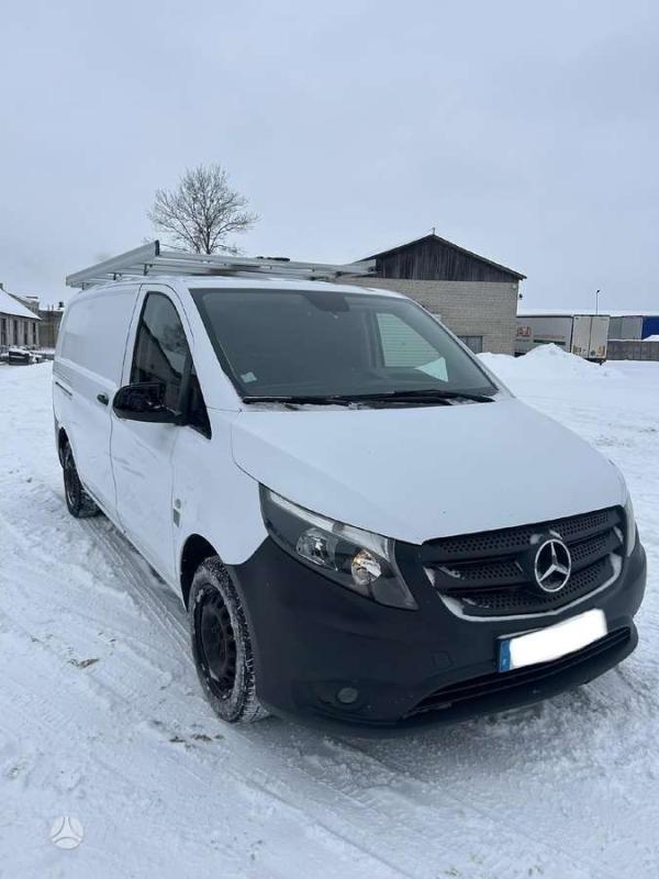Balts Mercedes-Benz Vito 2019 Kauņa, ar dzinēja tilpumu 2.20 L un nobraukumu 434 tūkst. km par 7900 €, foto 3 vietnē AUTOMOTO.COM.LV