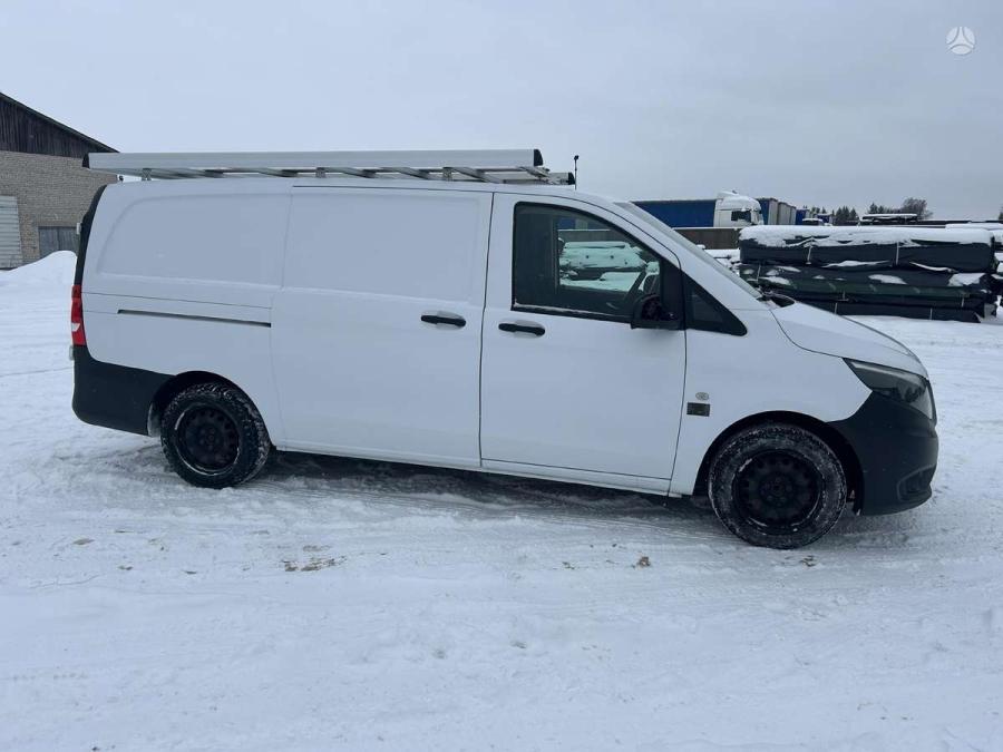 Balts Mercedes-Benz Vito 2019 Kauņa, ar dzinēja tilpumu 2.20 L un nobraukumu 434 tūkst. km par 7900 €, foto 4 vietnē AUTOMOTO.COM.LV