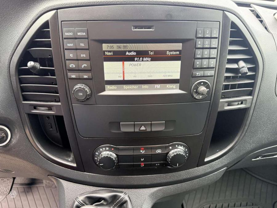 Balts Mercedes-Benz Vito 2019 Kauņa, ar dzinēja tilpumu 1.60 L un nobraukumu 126 tūkst. km par 8300 €, foto 24 vietnē AUTOMOTO.COM.LV