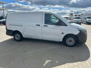 White Mercedes-Benz Vito 2019 in Kaunas, with an engine capacity of 2.20 L and mileage of 253 thousand km for 5250 €, photo 4 on AUTOMOTO.COM.LV