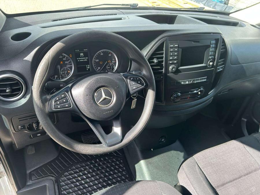White Mercedes-Benz Vito 2019 in Kaunas, with an engine capacity of 2.20 L and mileage of 253 thousand km for 5250 €, photo 11 on AUTOMOTO.COM.LV