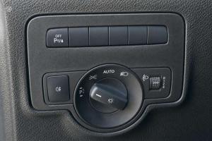 Balts Mercedes-Benz Vito 2020 Viļņa, ar dzinēja tilpumu 2.00 L un nobraukumu 228 tūkst. km par 16950 €, foto 17 vietnē AUTOMOTO.COM.LV