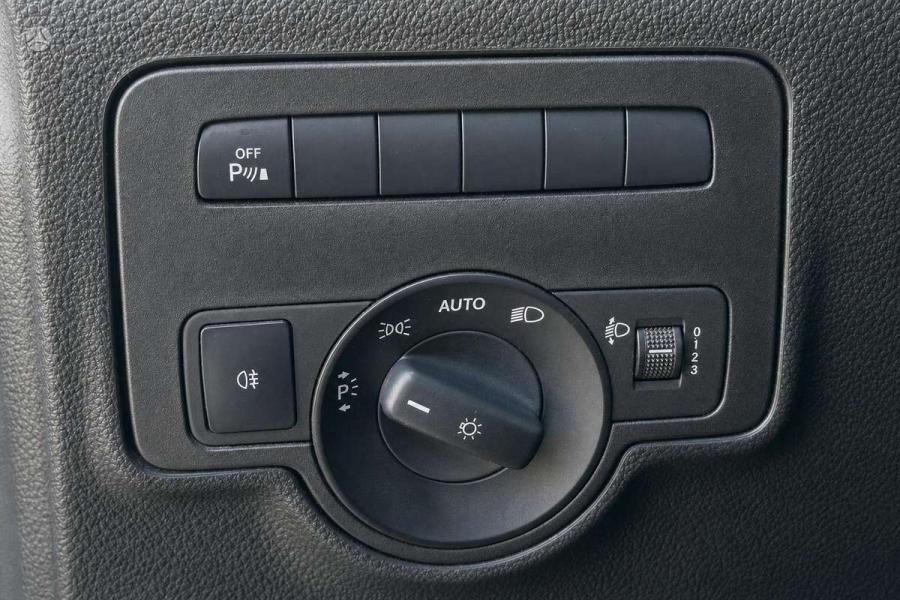 Balts Mercedes-Benz Vito 2020 Viļņa, ar dzinēja tilpumu 2.00 L un nobraukumu 228 tūkst. km par 16950 €, foto 17 vietnē AUTOMOTO.COM.LV