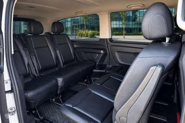 White Mercedes-Benz Vito 2020 in Vilnius, with an engine capacity of 2.00 L and mileage of 228 thousand km for 16950 €, photo 9 on AUTOMOTO.COM.LV