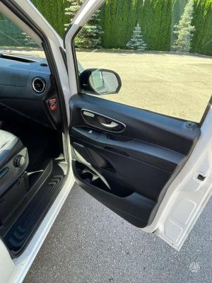 White Mercedes-Benz Vito 2020 in Klaipeda, with an engine capacity of 1.95 L and mileage of 410 thousand km for 12600 €, photo 15 on AUTOMOTO.COM.LV