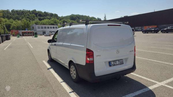 White Mercedes-Benz Vito 2021 in Vilnius, with an engine capacity of 1.75 L and mileage of 141 thousand km for 18500 €, photo 5 on AUTOMOTO.COM.LV