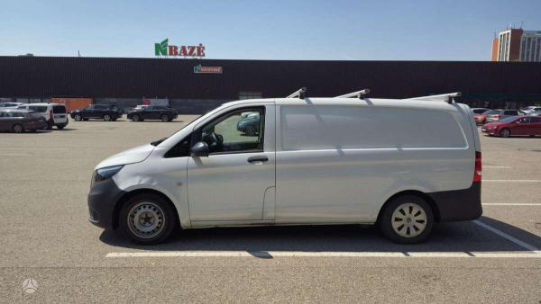 White Mercedes-Benz Vito 2021 in Vilnius, with an engine capacity of 1.75 L and mileage of 141 thousand km for 18500 €, photo 6 on AUTOMOTO.COM.LV