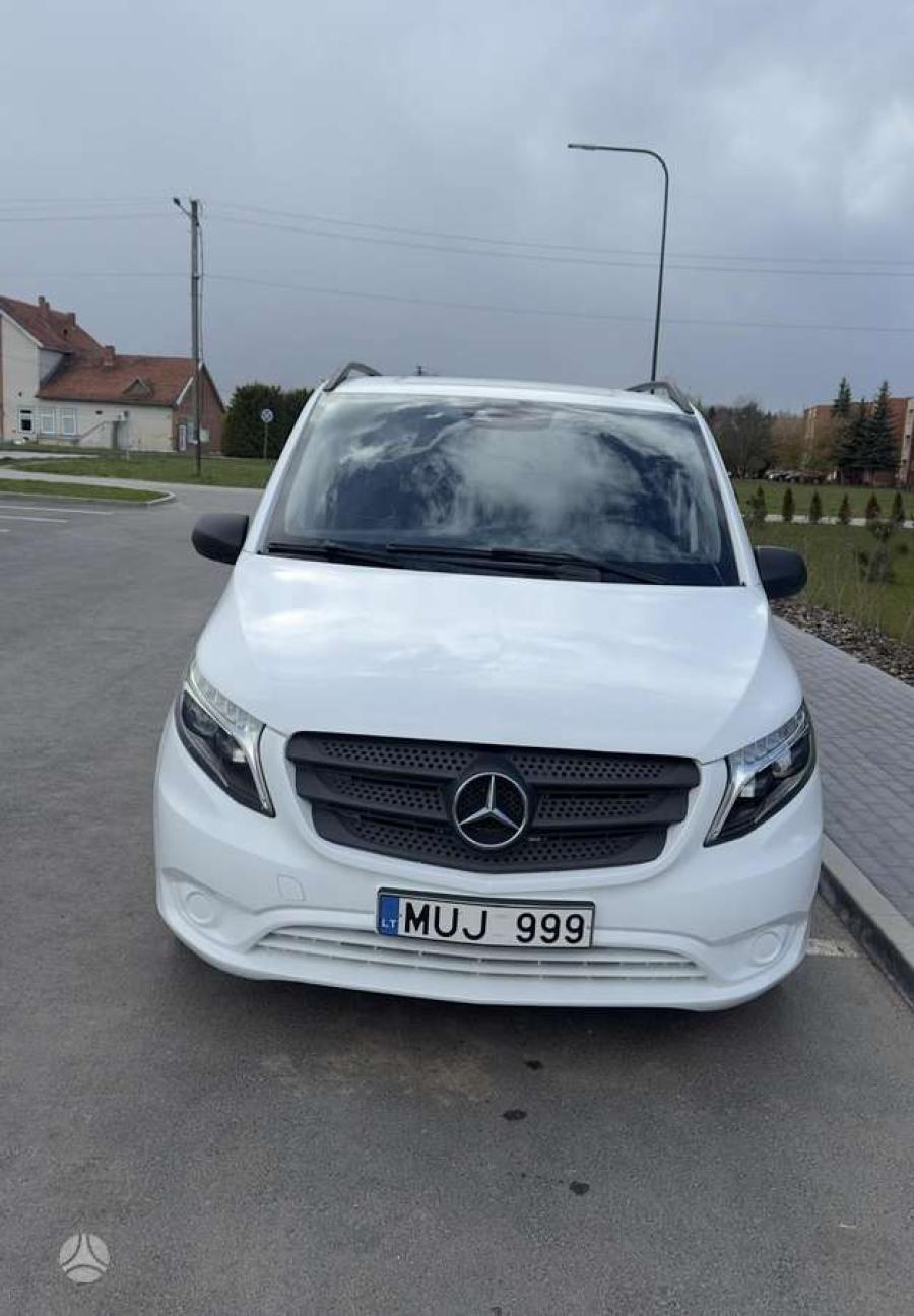 White Mercedes-Benz Vito 2021 in Kaunas, with an engine capacity of 2.00 L and mileage of 190 thousand km for 15000 €, photo 3 on AUTOMOTO.COM.LV