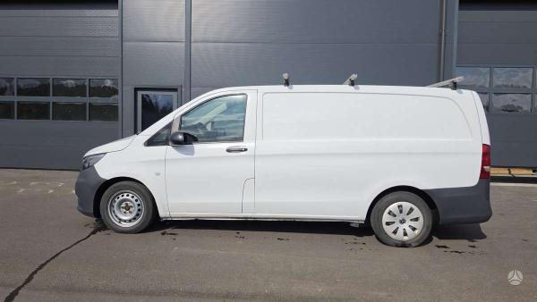 White Mercedes-Benz Vito 2021 in Vilnius, with an engine capacity of 1.75 L and mileage of 146 thousand km for 12000 €, photo 4 on AUTOMOTO.COM.LV